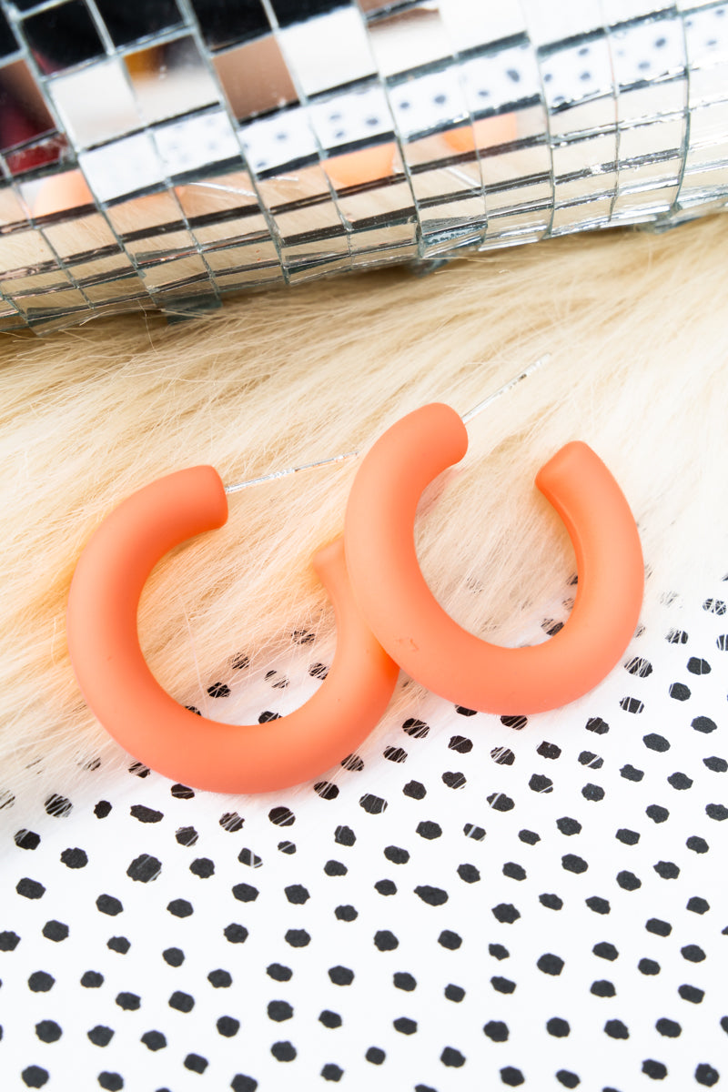 Hampton Heights Light Peach Hoop Earrings | HH – Howdy Honey